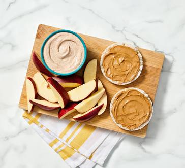 Peanut Butter Rice Cakes and Apples with Cinnamon-Yogurt Dip | Hannaford