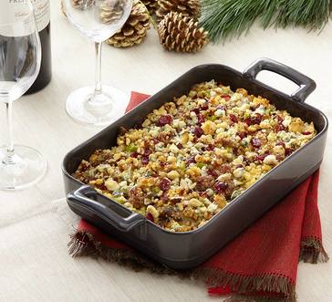 Treasure Cave® Sausage Cornbread and Blue Cheese Dressing | Giant Food