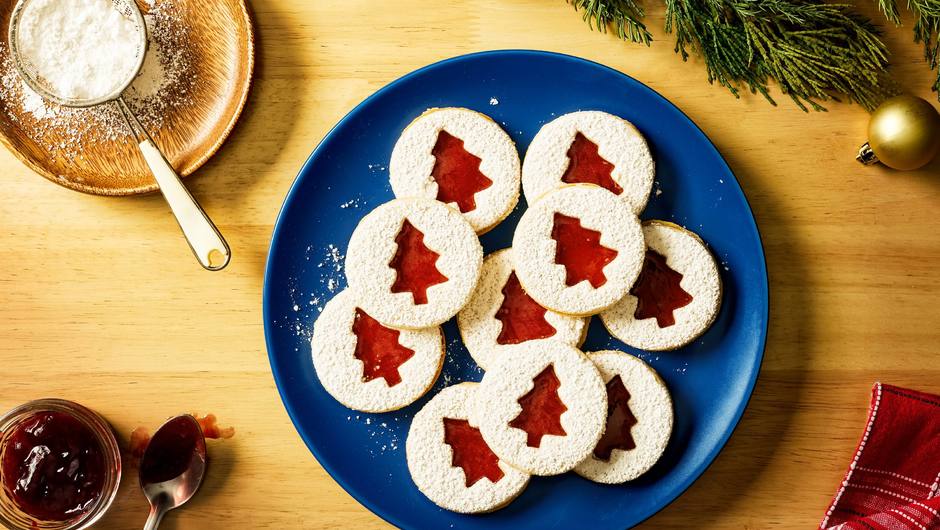 Jammy Vanilla Linzer Cookies | Food Lion