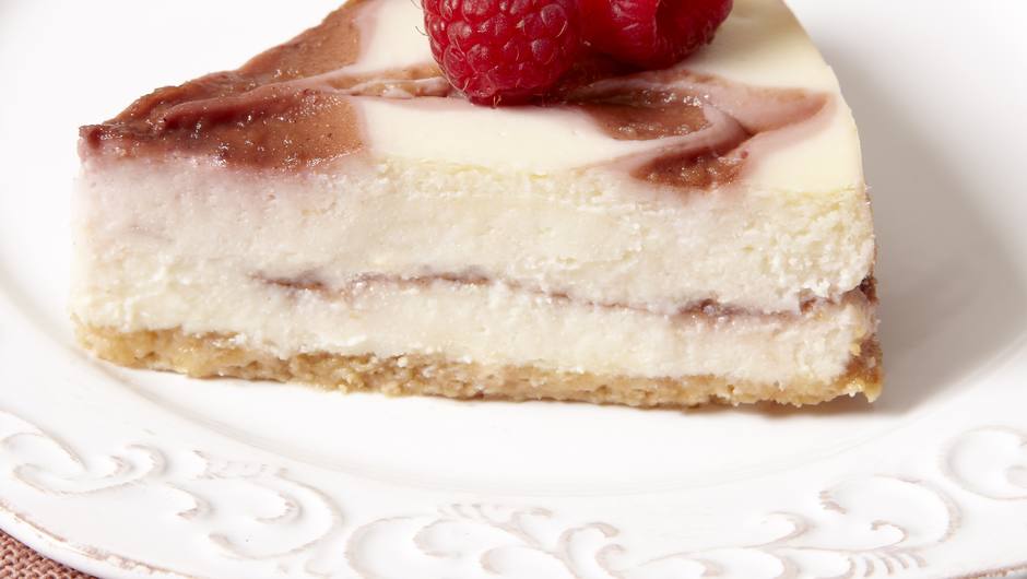 Raspberry Swirl Cheesecake | Giant Food