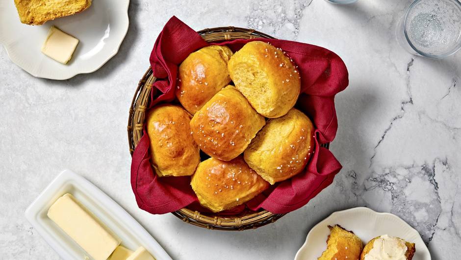Pumpkin Dinner Rolls | Hannaford