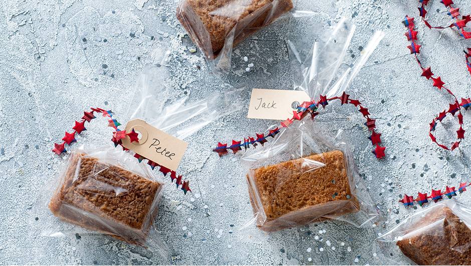 Mini Spice Cakes | Stop and Shop