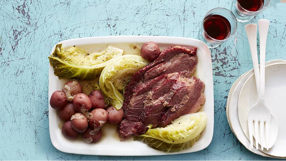 Corned Beef with Cabbage | Giant Food Store
