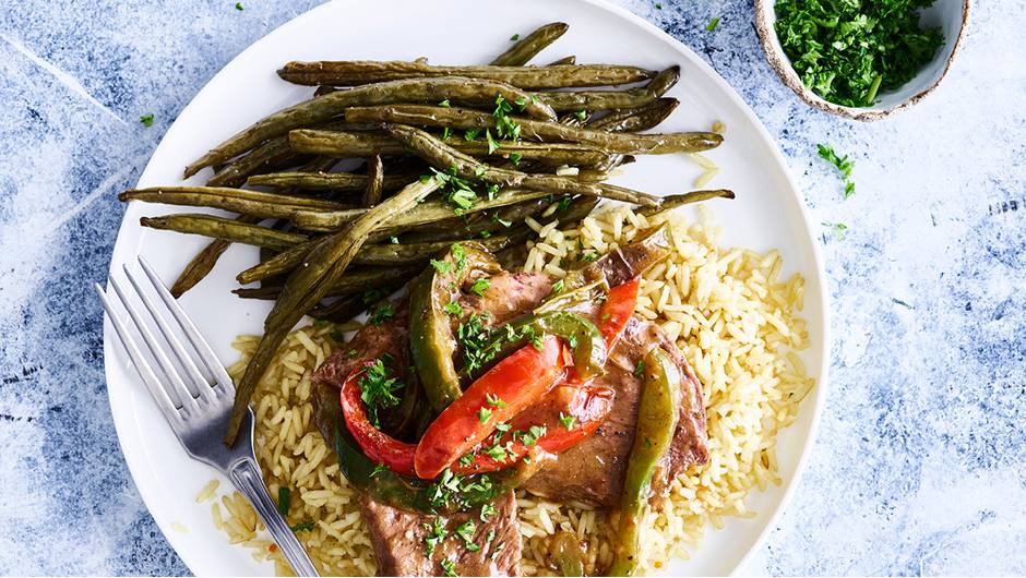 Pepper-Smothered Beef with Green Beans | Giant Food