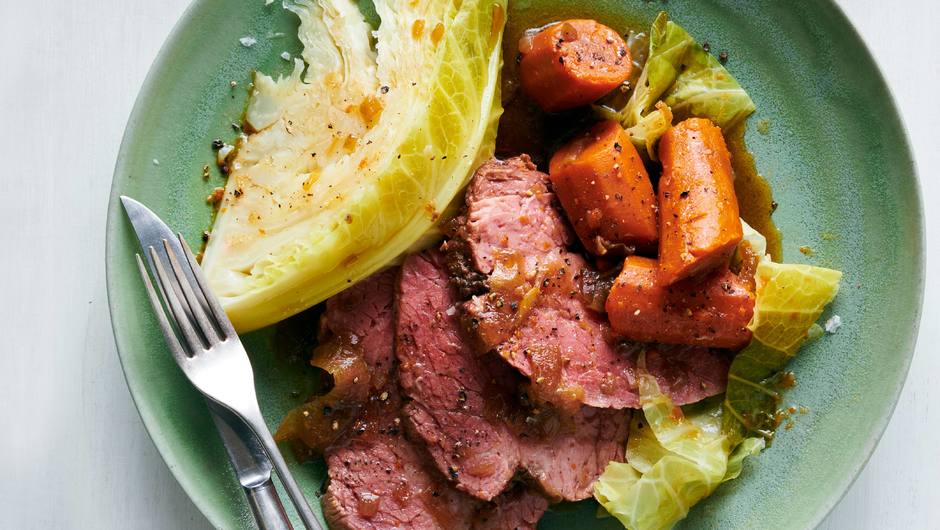 Instant Pot® Corned Beef and Cabbage | Giant Food Store