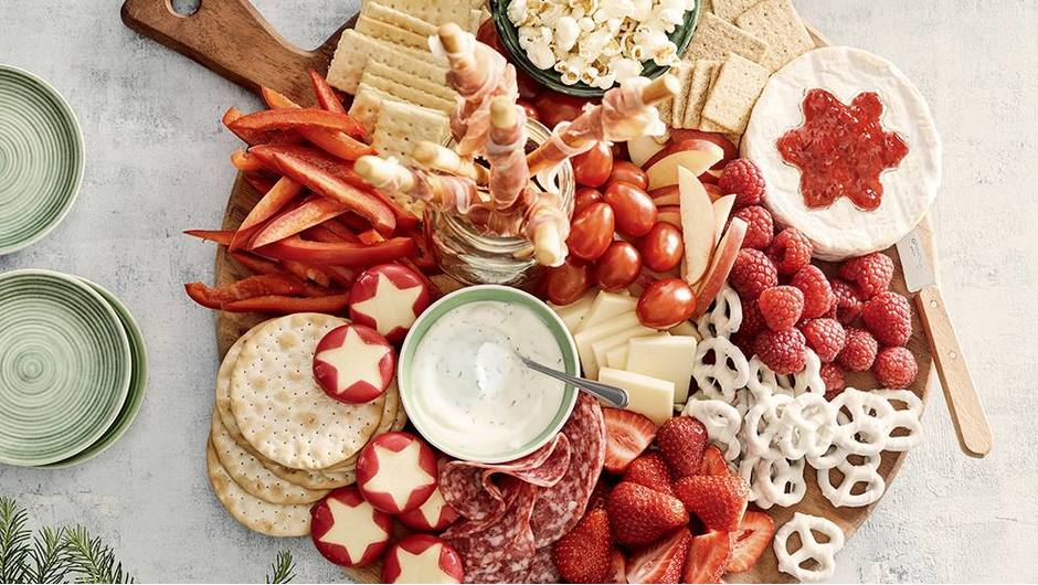 Holiday Grazing Board | Giant Food Store