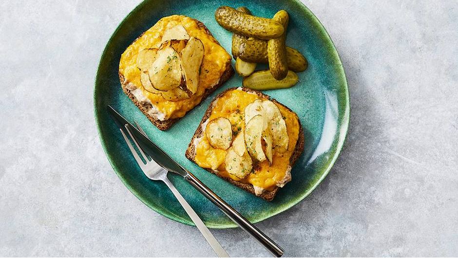 Open-Faced Tuna Melts with Potato Chips | Martin's Foods