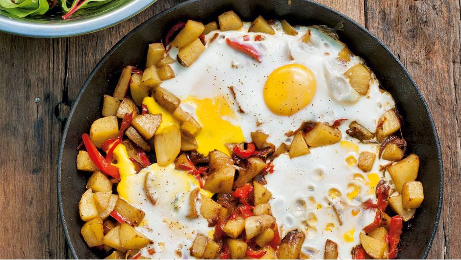 Hash Browns with Bell Peppers and Eggs | Giant Food