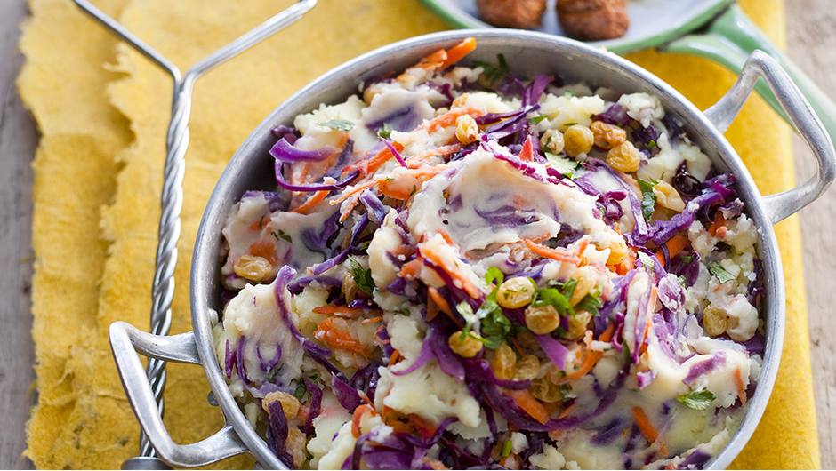 Cabbage-Carrot Mash with Turkey Meatballs | Giant Food Store