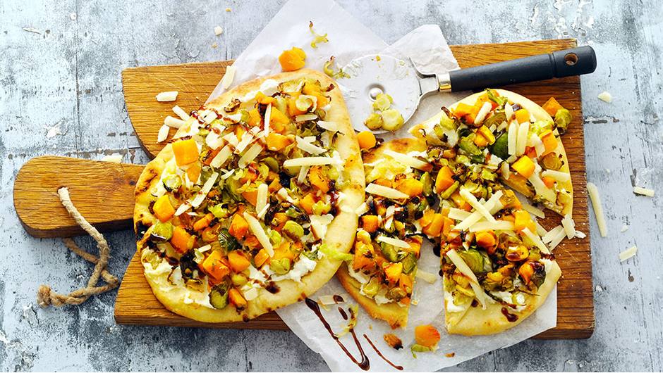 Whole-Grain Crust Veggie Flatbreads | Giant Food