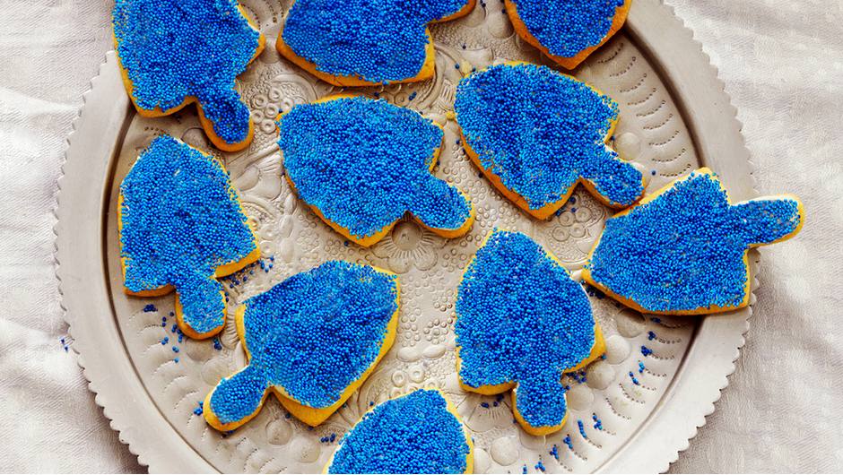 Olive Oil Dreidel Cookies | Giant Food