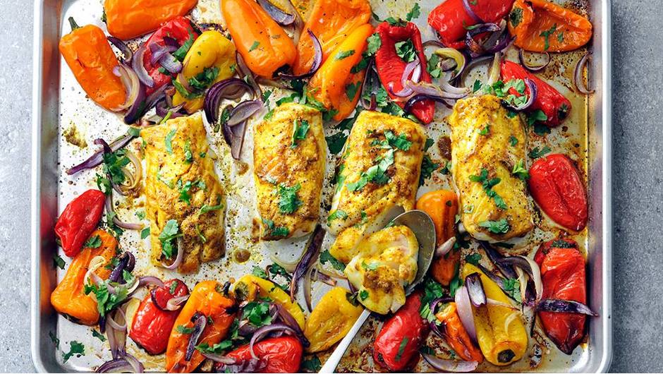 Baked Curry-Spiced Cod with Peppers | Giant Food Store