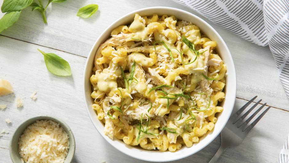 Ronzoni® Pesto Chicken Mac and Cheese | Giant Food