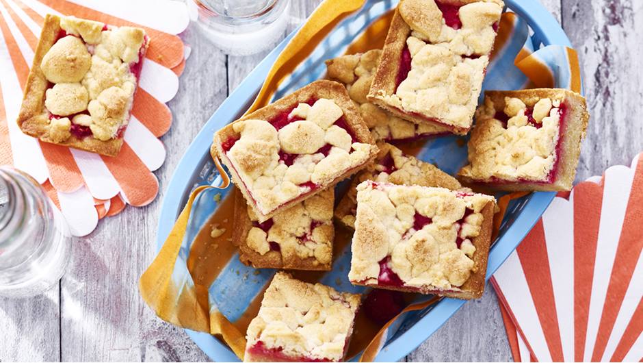 Raspberry-Rhubarb Cookie Bars | Giant Food