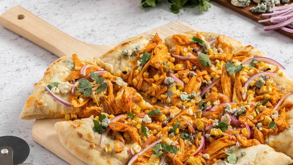 Buffalo Chicken Grilled Pizza | Food Lion