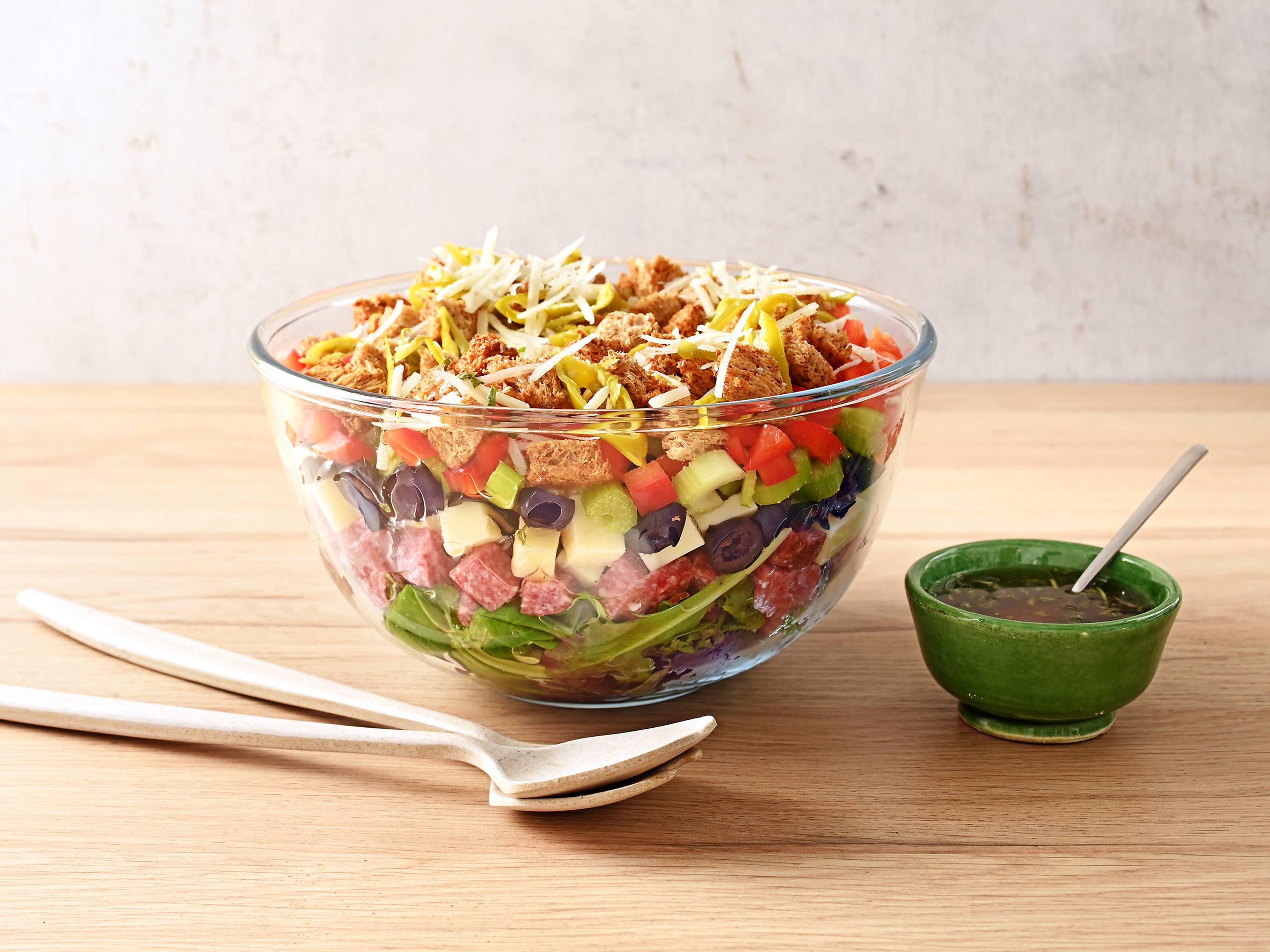 10 Satisfying Salads That Bring the Crunch | Giant Food