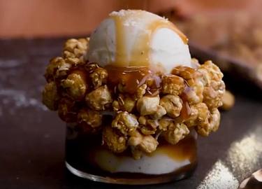 Delicious Ice Cream Sundae Recipes | Breyers®